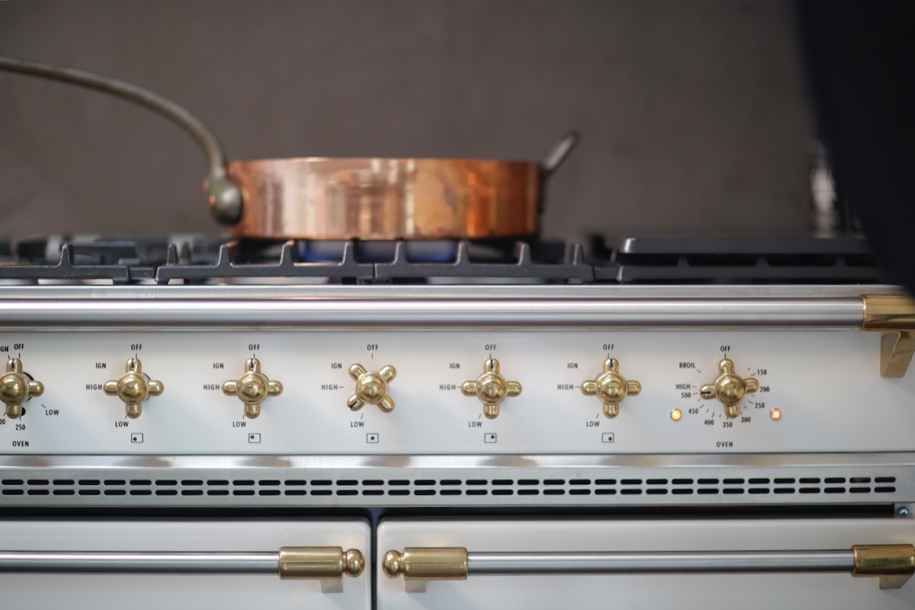 9 or More Burner Ranges- Art Culinaire - Lacanche USA
